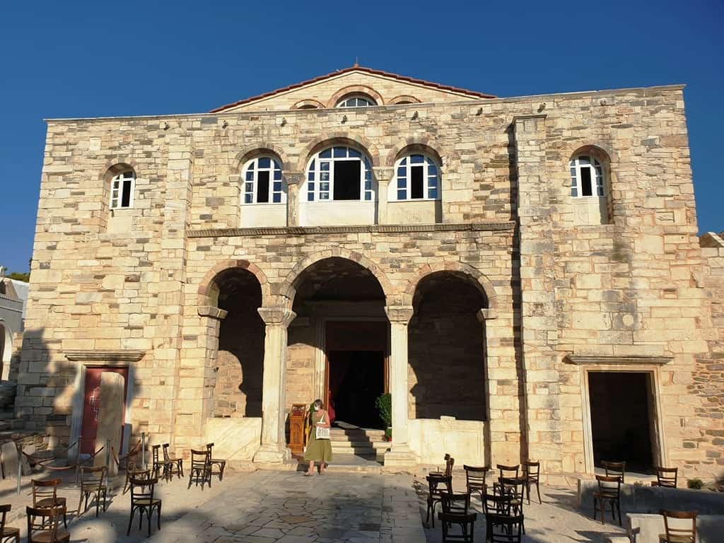 A Guide to Parikia, Paros - Unfolding Greece