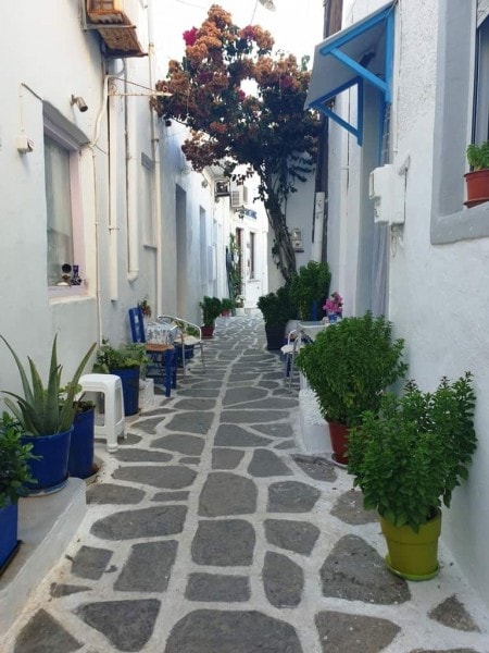 A Guide to Naoussa, Paros - Unfolding Greece