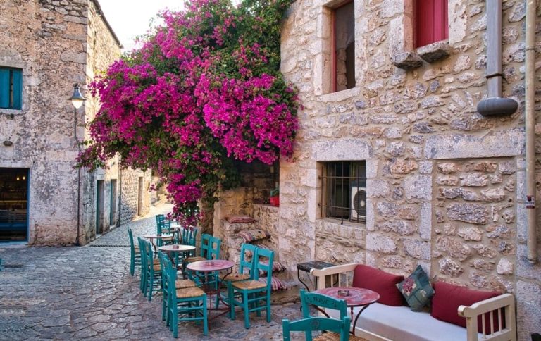 A Guide to the picturesque village of Limeni - Unfolding Greece