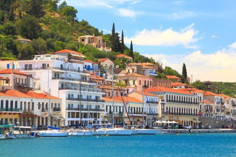 10 Beautiful Towns in Greece - Unfolding Greece