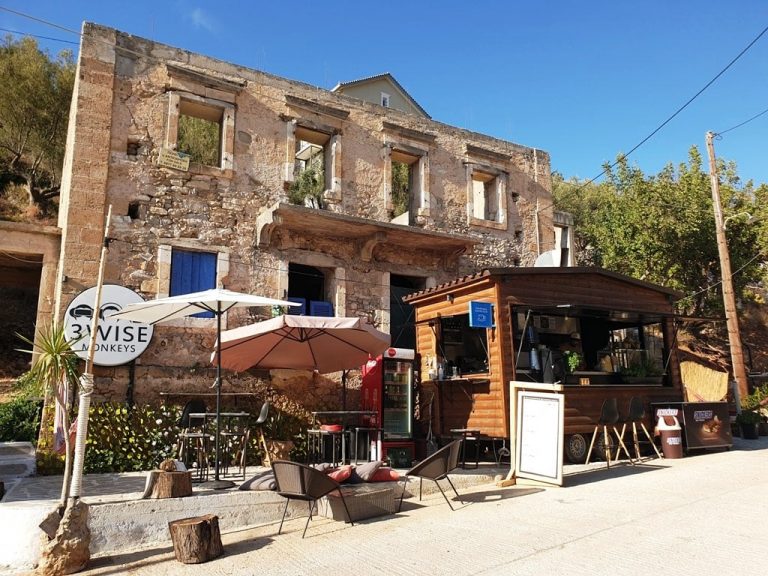 A Guide to Assos, Kefalonia - Unfolding Greece