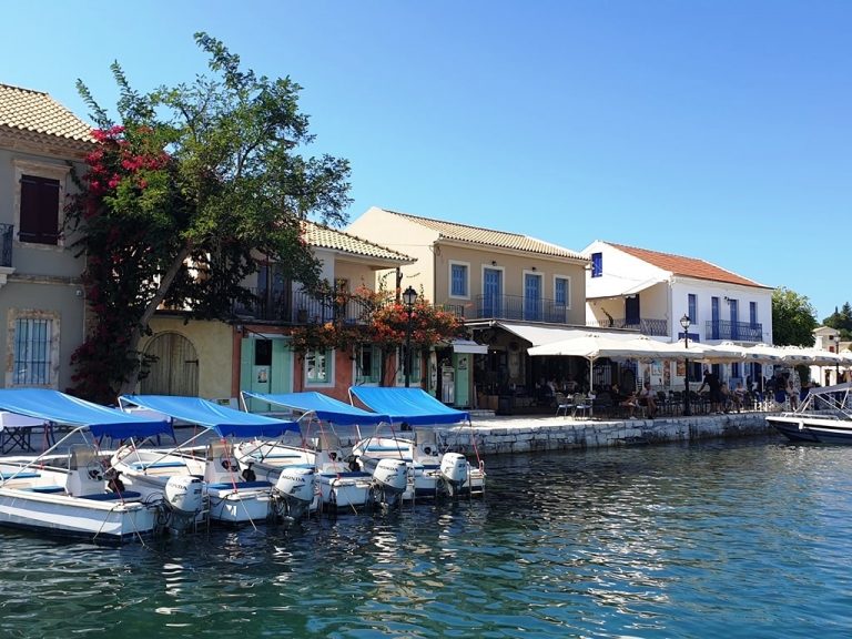 A Guide to Fiskardo, Kefalonia - Unfolding Greece