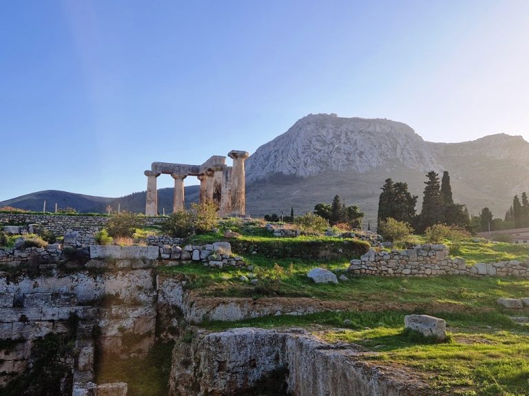 A Guide to Ancient Corinth - Unfolding Greece