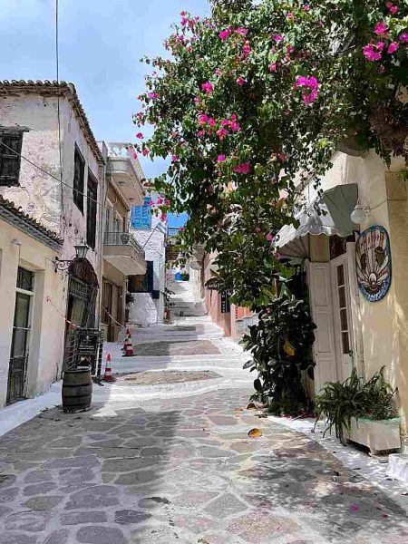 A Guide to Poros Island - Unfolding Greece